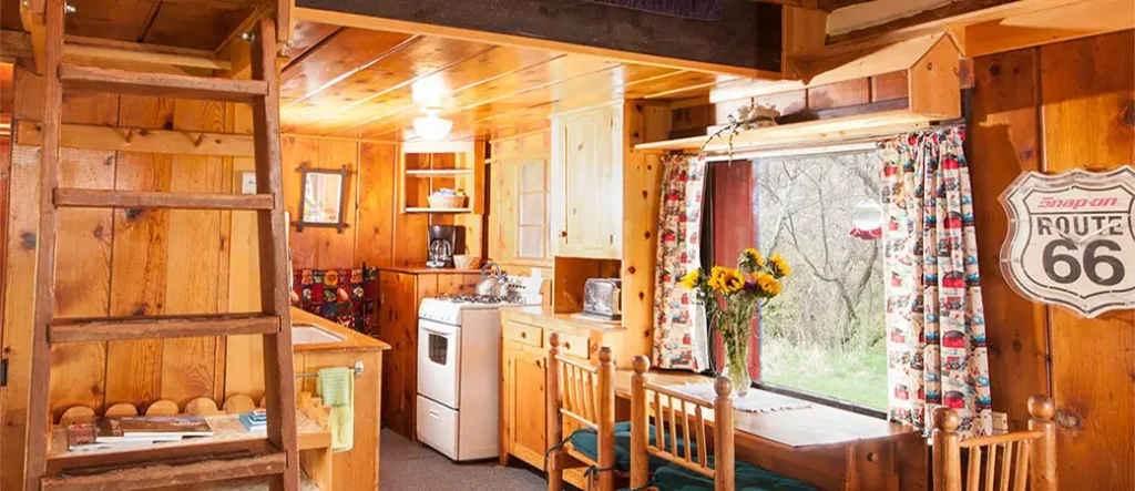 Avalanche Ranch Cabins, Antiques & Hot Springs - Carbondale